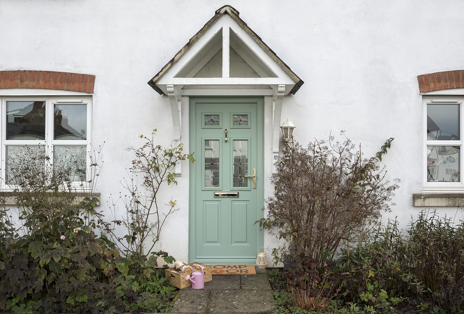 4 Ways to Enhance Your Homes Kerb Appeal | UK Doors Online